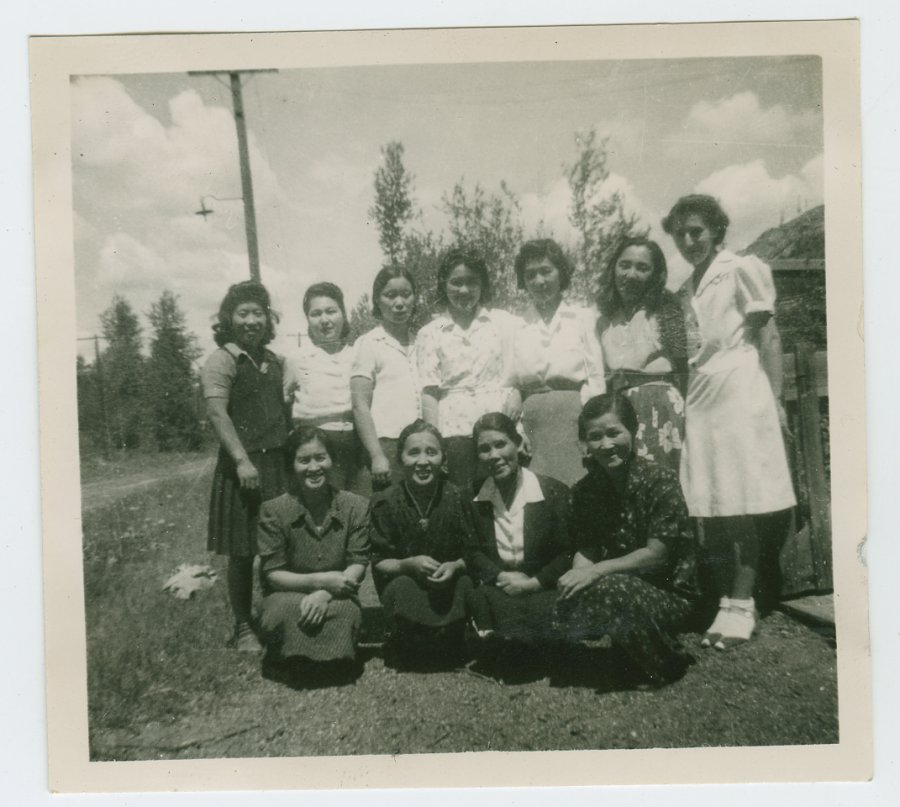 H O M E B A C K C O L L E C T I O N